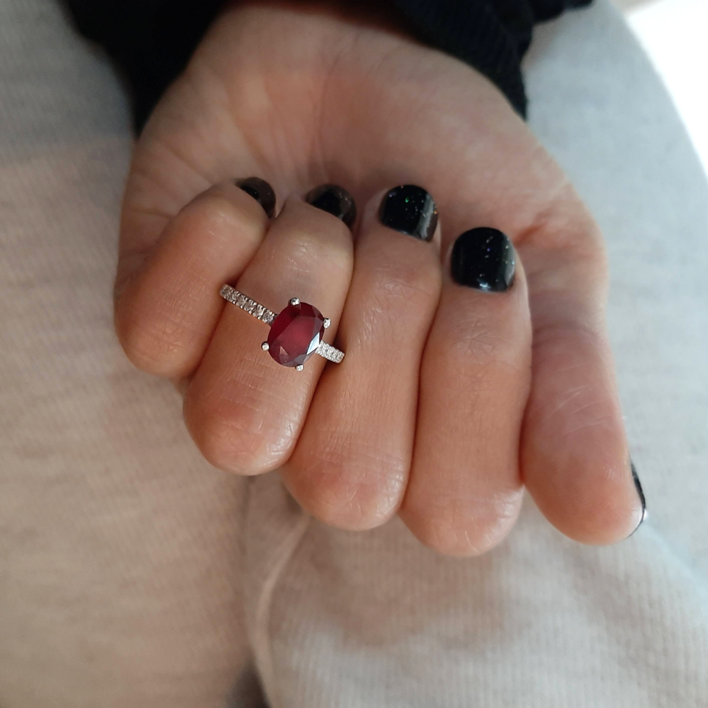 LIV - DIAMONDS FOR ALL